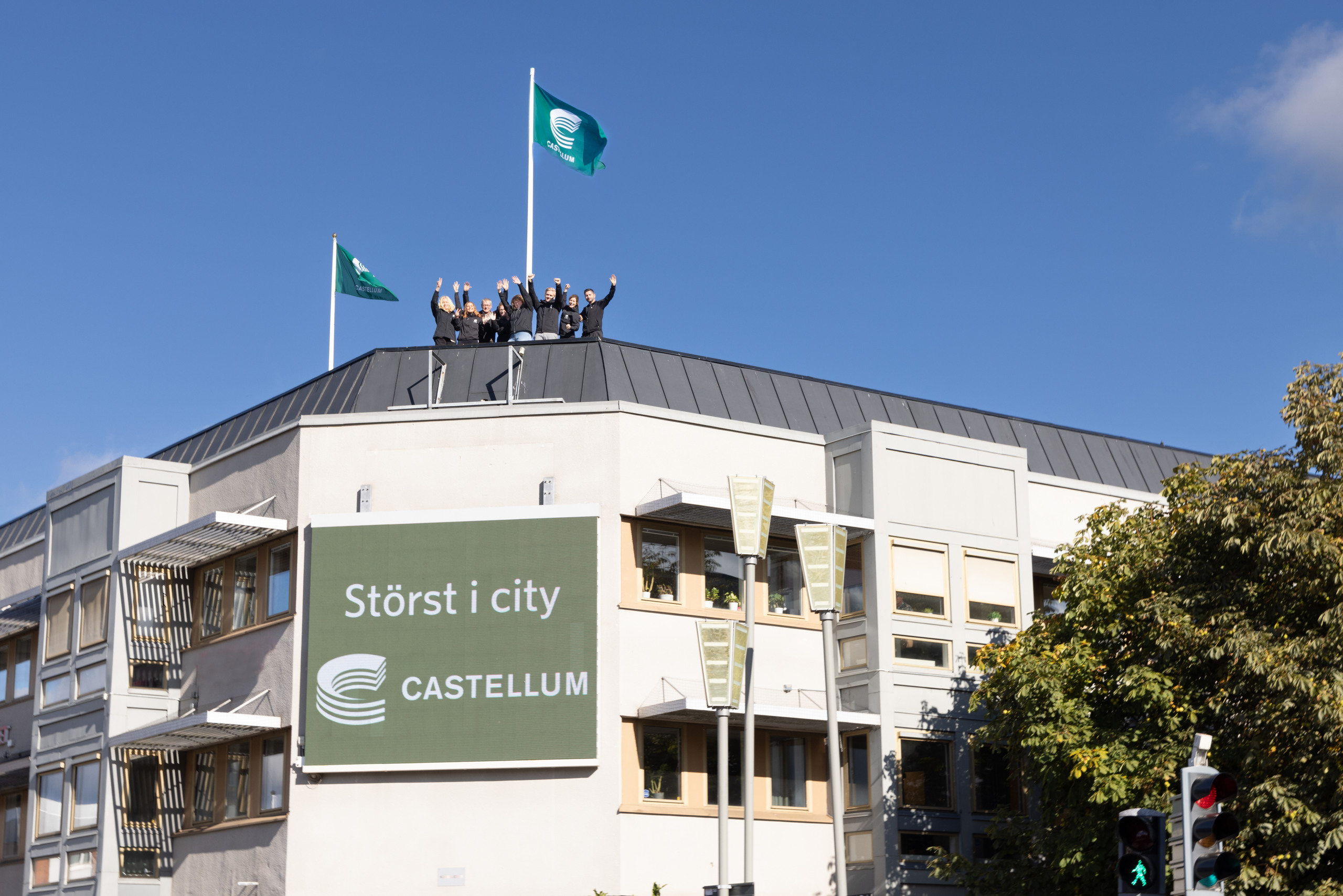 Castellum hissar flaggorna på storförvärvet | Media | Castellum
